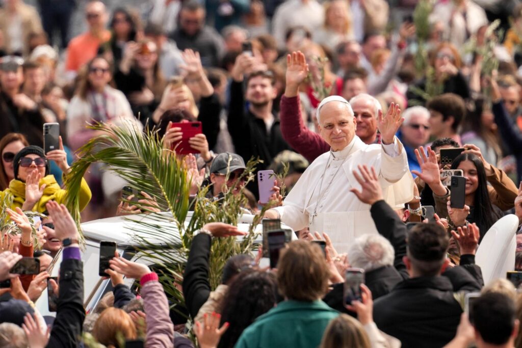 "Lay down your weapons," pope says in Palm Sunday call for peace - The ...